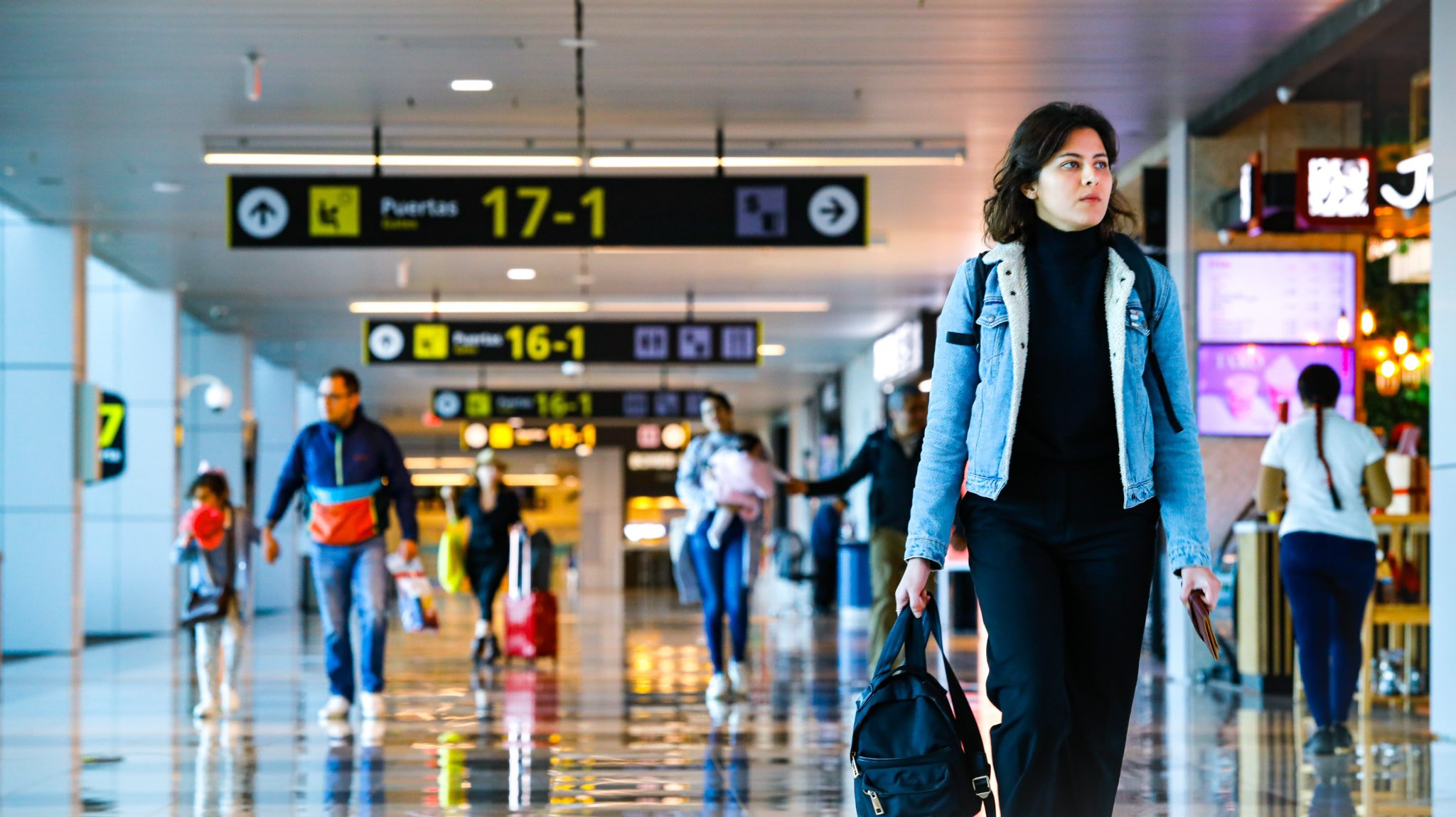 Más de un millón de viajeros han sido atendidos en el Aeropuerto Internacional de El Salvador ...
