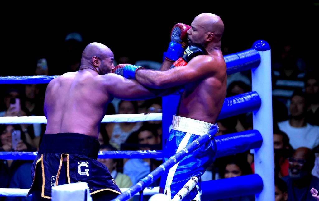 Kingsley Ibeh se corona campeón mundial en San Salvador Legacy Night ...