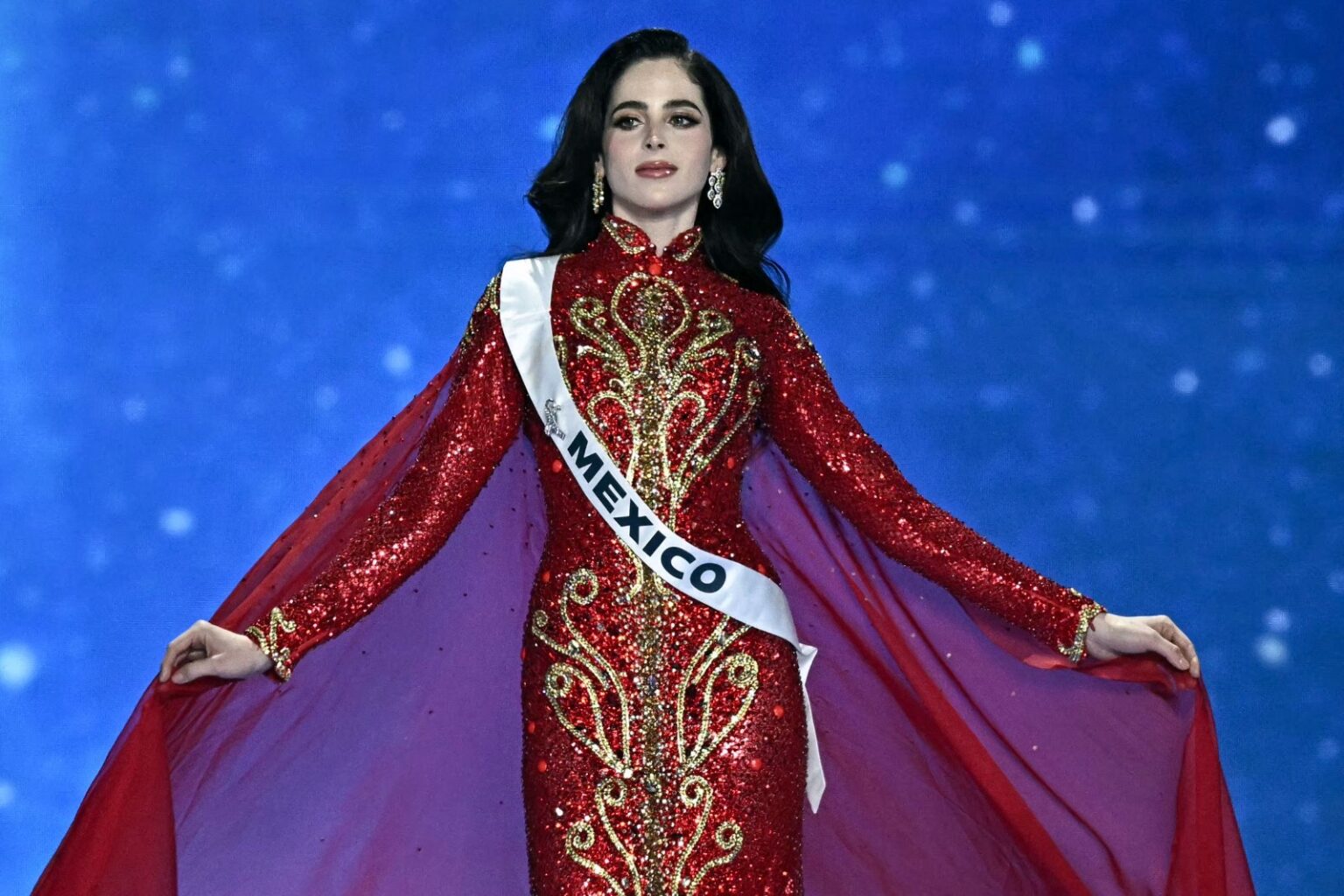 Fátima Bosch, de México, es la nueva Miss Universo 2025 - La Noticia SV